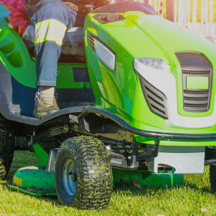 Small Engine Titans | Tea, SD